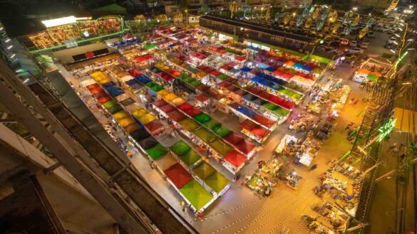 The Ultimate Authentic Chatuchak Weekend Market Guide — 7 Fashion ...